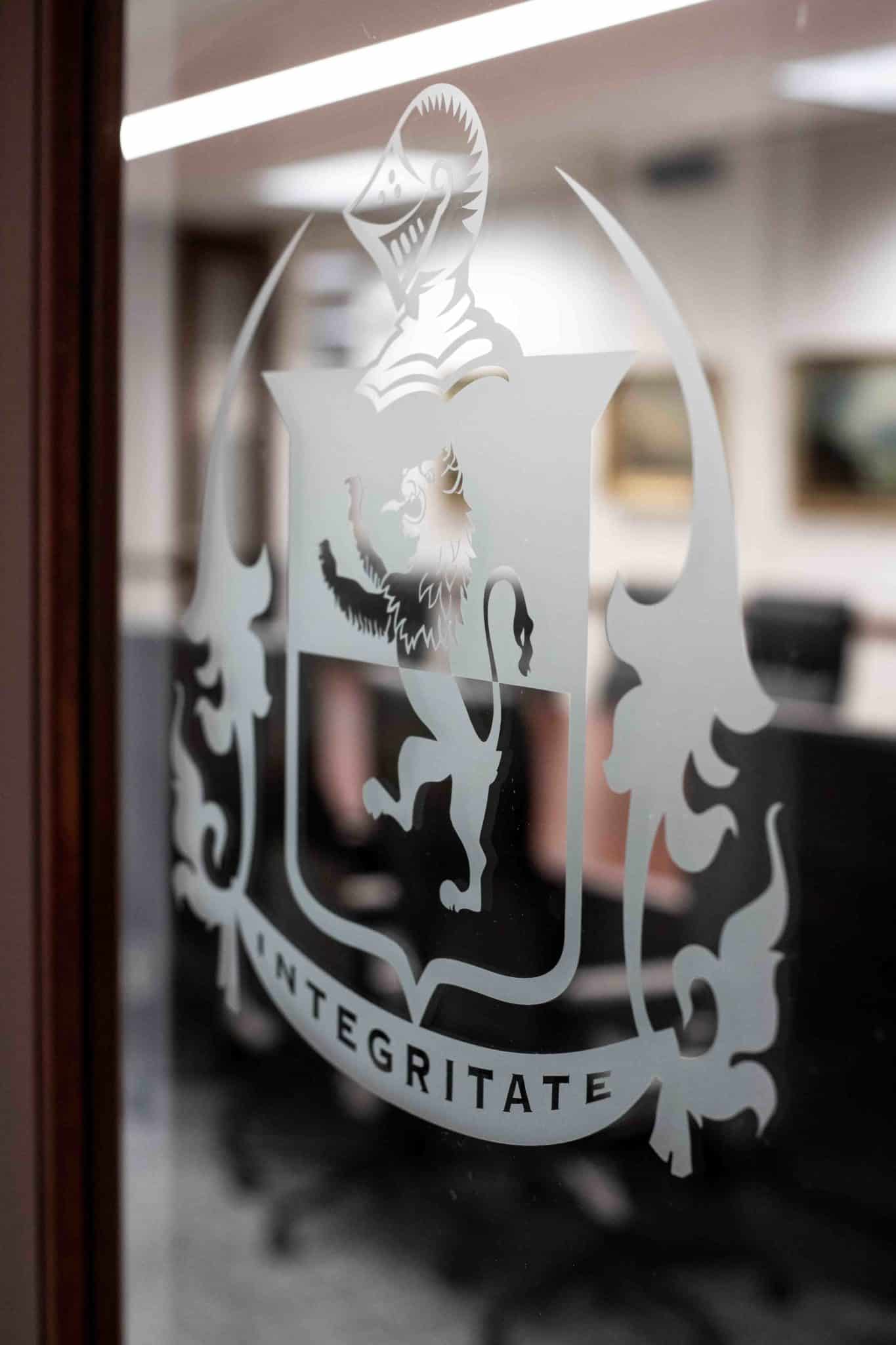 Benjamin F. Edwards Vinyl Graphic Branding - Engraphix Architectural ...