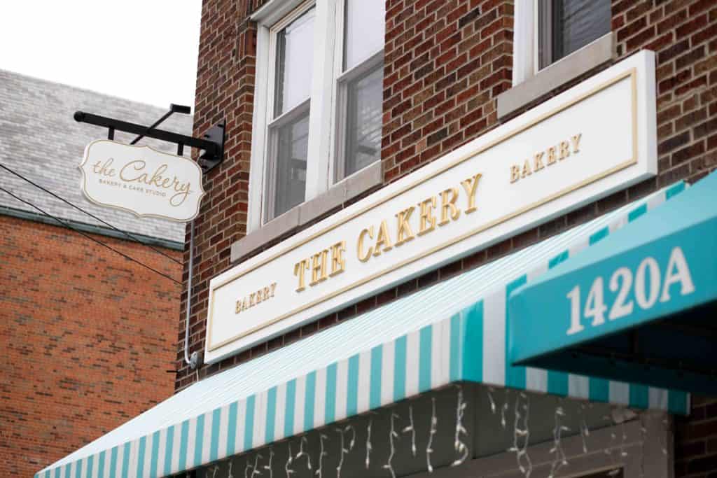 The Cakery Bakery Exterior Signs - Engraphix Architectural Signage, Inc.